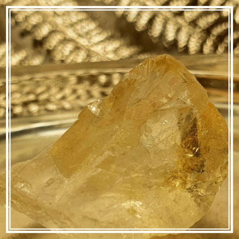 Cytryn - minerał w drewnianym pudełku - RodzimoWiedźma - sklep ...